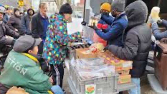 Helping the homeless in Christmas | Chuffed | Non-profit charity and ...