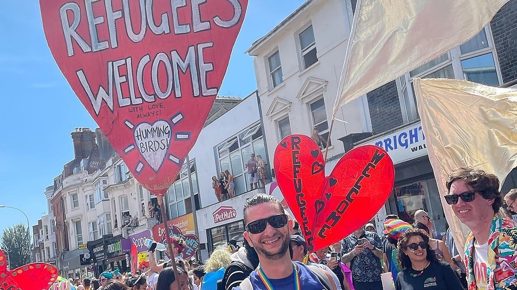 Damien is running the Brighton Half Marathon for the Hummingbird ...