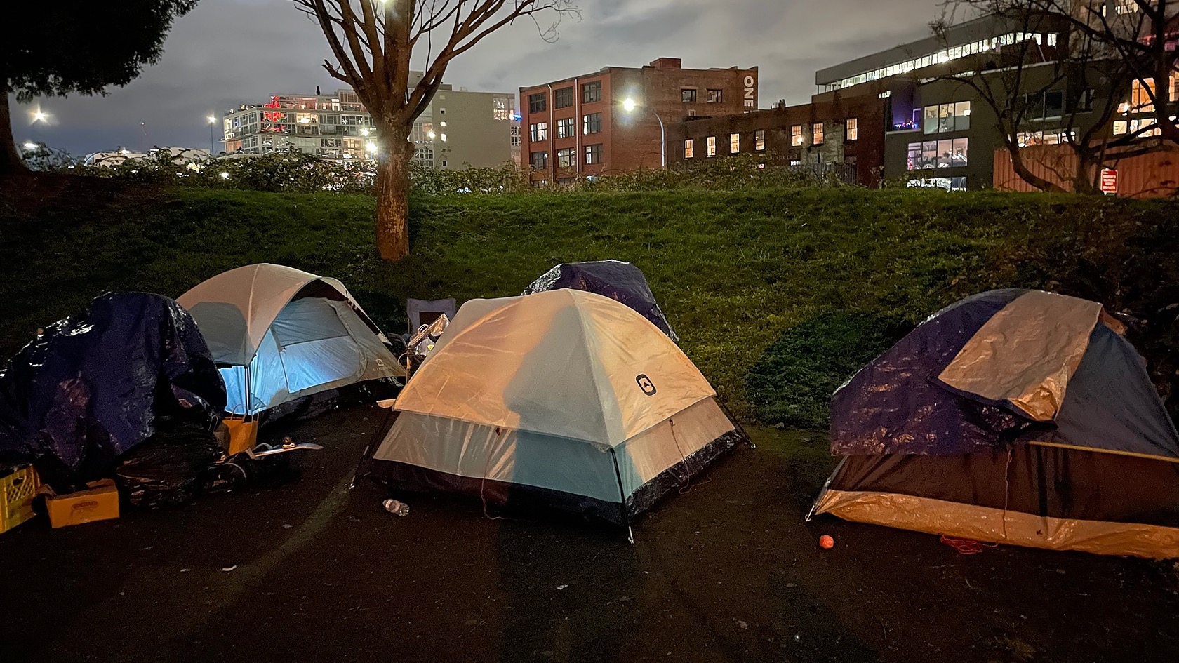 Cold weather support for unhoused people sheltering in parks | Chuffed ...