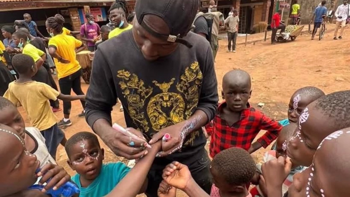 Help Lebon and the Kids of Passaby — Funding Art During Conflict ...